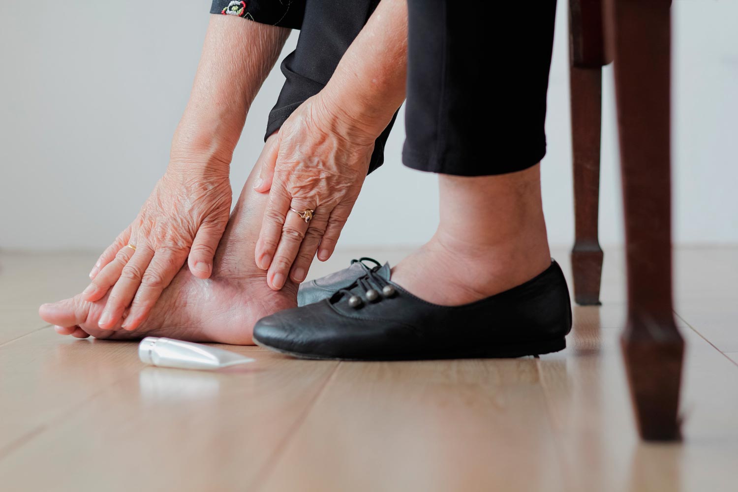 Consejos Para El Cuidado De Los Pies En El Adulto Mayor Situ